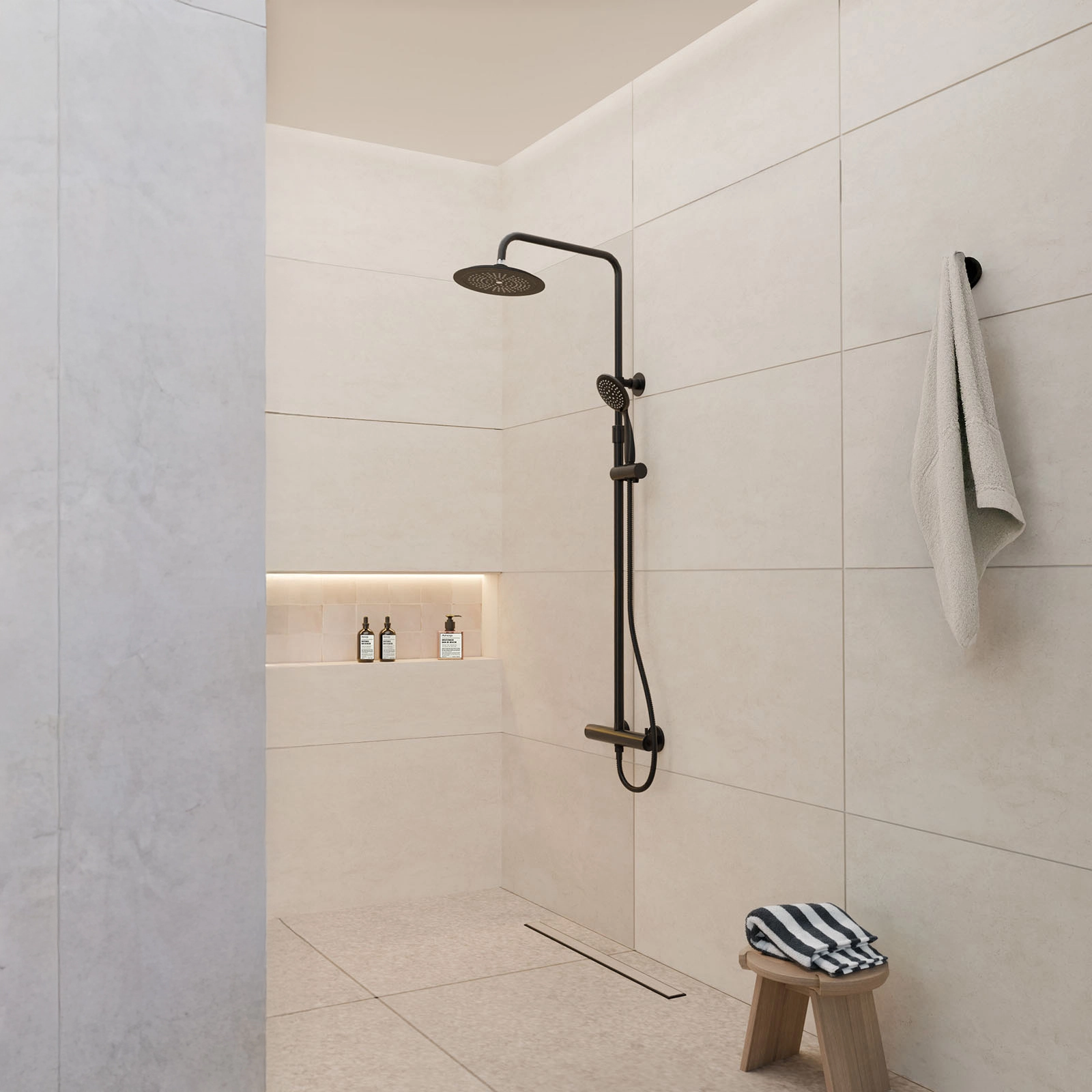 Colonne de douche Thermostatique finition Noir Mat - 133x28x52 cm ...